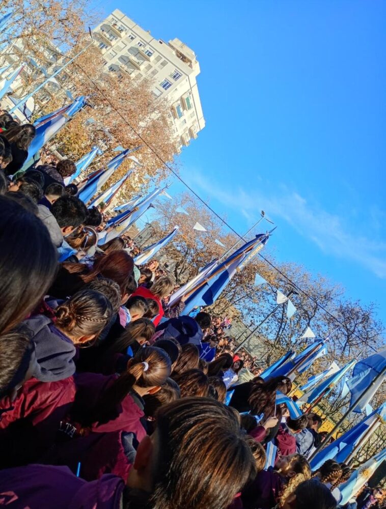 Día de la Bandera en nuestra comunidad educativa – Colegio Argentino ...